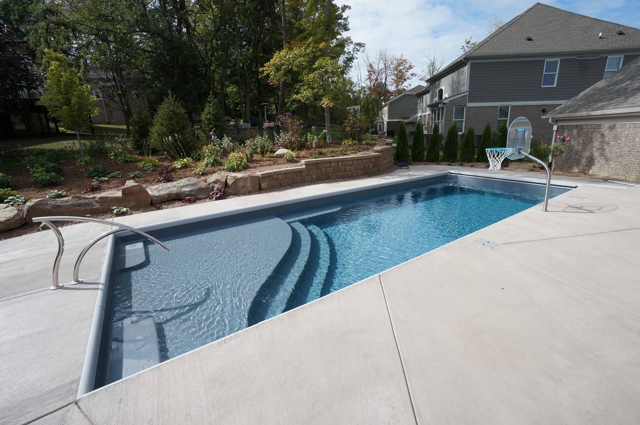 Hendrick Pool and Lawn Service McCordsville Indiana